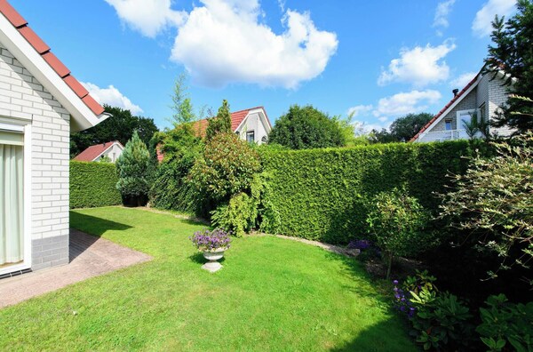 Holiday Home For Rent Near Swimming Pool And Golf Course - Hengelo