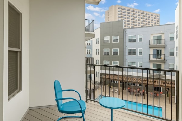 Cozysuites - Penrose On Mass With Pool And Parking#10 - Indiana