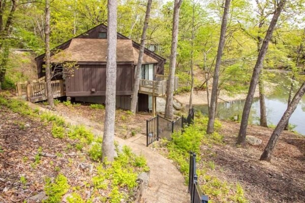 Treetop Village76-3bed/3bath/lakefront/lakeview/pools/dock/6-8pp-four Seasons Area - Lake Ozark, MO