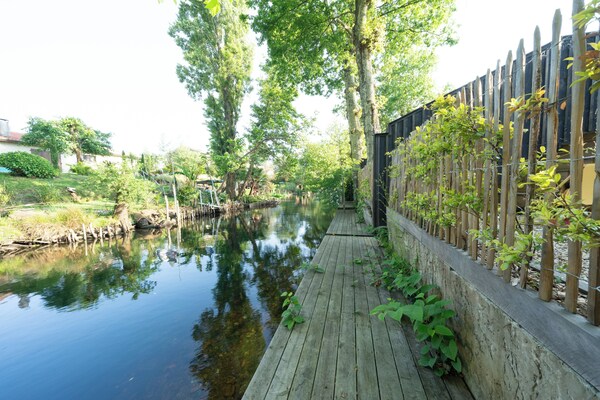 Canal-side Maison Du Lac In Cazaux - Cap Ferret
