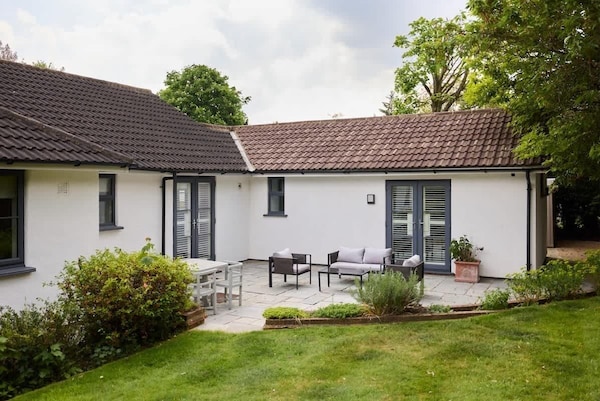 The Lindens Garden Retreat - Spacious 4bdr +Garden - マーロー