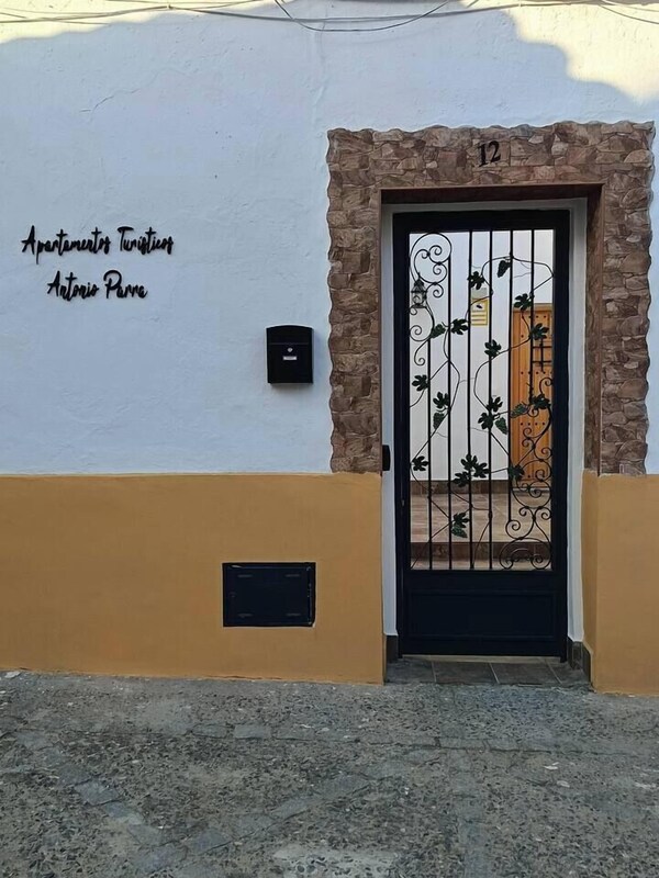 Antonio Parra Iii Tourist Apartments - Jerez de la Frontera