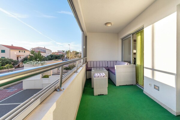 Apartment Simic Near The Beach With Garage - Brela