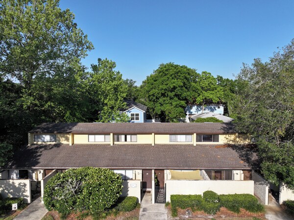 Charming 2-bedroom House In Lovely Gainesville With Ac, Wifi - Gainesville, FL