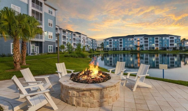 Top-floor Luxury 1 Br With Pond And Pool Views - Clearwater, FL