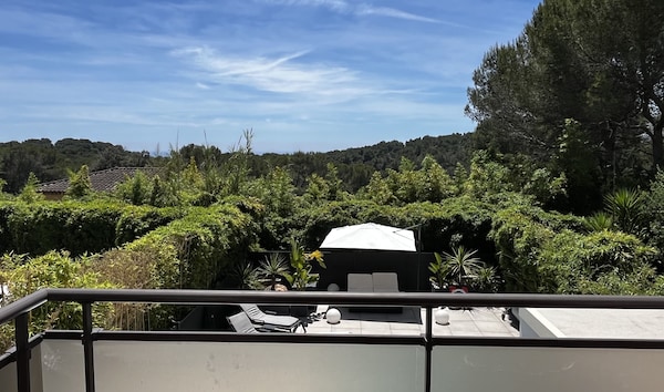 Spacious House For 8 With Swimming Pool - Antibes