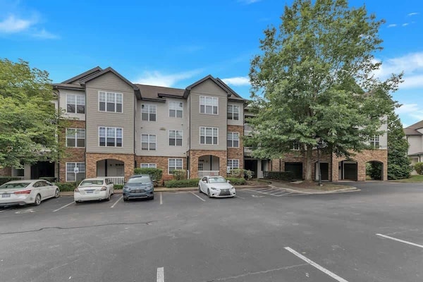 Upscale King 2br Suite Mins To Downtown Raleigh! - Cary