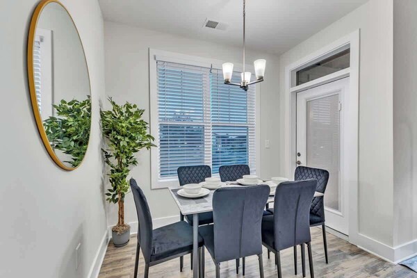 Luxe King 3br Suite Mins To Downtown Durham! - Falls Lake State Recreation Area, Wake Forest