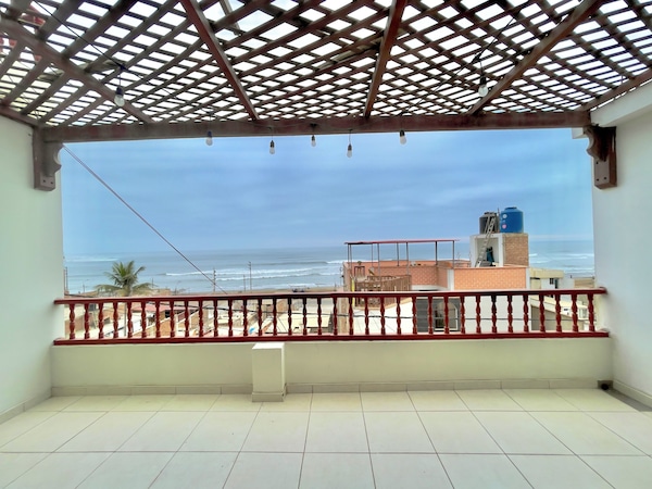 The King Frog Beach Hostel - Huanchaco