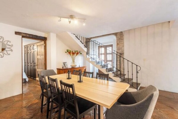 Spacious House In The Heart Of Downtown 4bed + Parking - Puebla