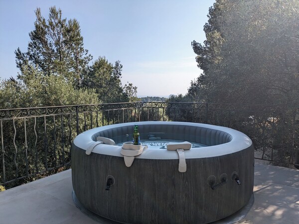 A Haven Of Peace Between Sea And Pine Forest - Ceyreste