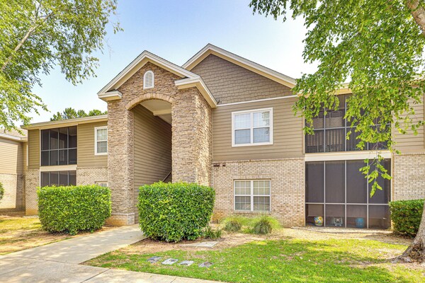3 Mi To Owa: Modern Condo W/ Resort Pool! - Foley, AL