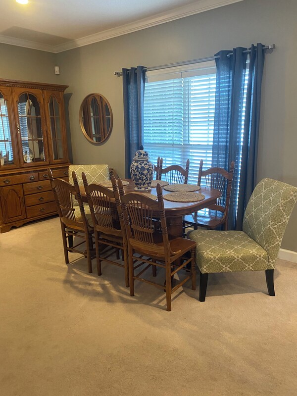 Hosted Home 2 Minutes Off I-75 Northlake Community-private 2br/1ba & Keyless Pad - Valdosta, GA