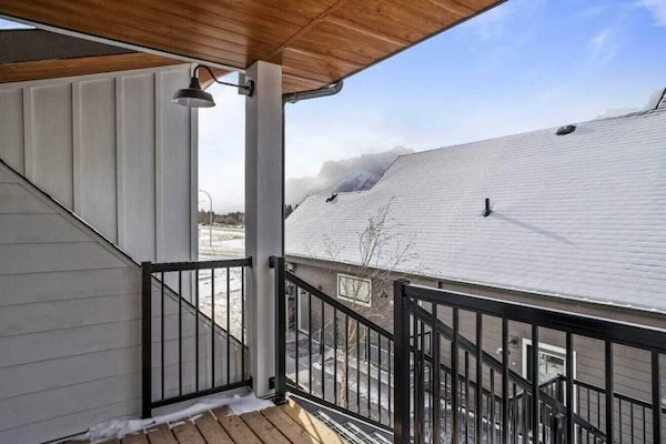 New 3br Hottub-mtn View-deck-bbq - Canmore