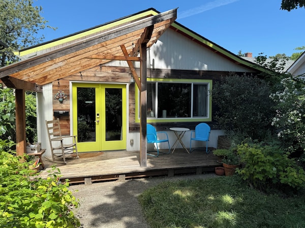 Charming Cottage In Walkable/ Bikable Hood To Shops And Restaurants W/ Wifi, Ac - Oregon