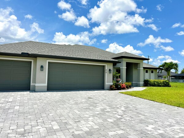Pelican Paradise~sw Cape 3br Pool Home By Sun Splash Waterpark - Fort Myers, FL