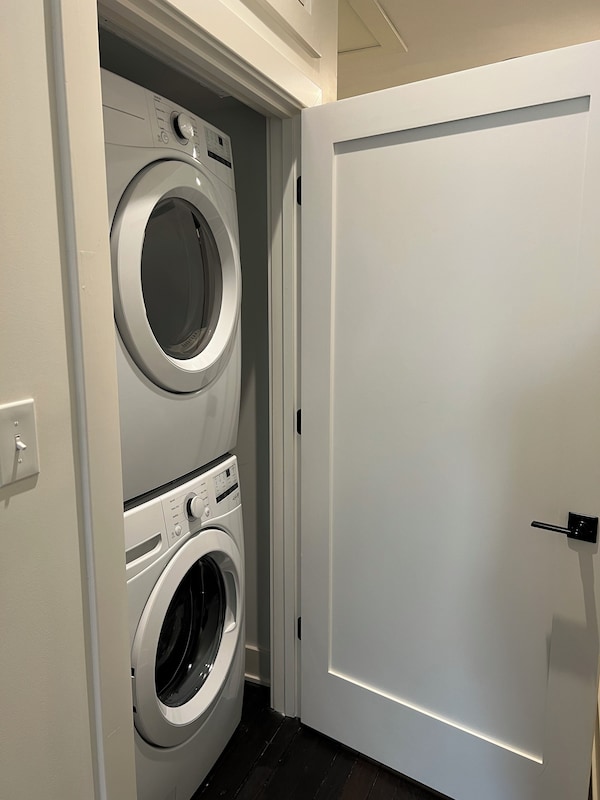 Charming 1-bedroom Apartment In A Newly Renovated Historical Building Unit 205 - JACK Cleveland Casino