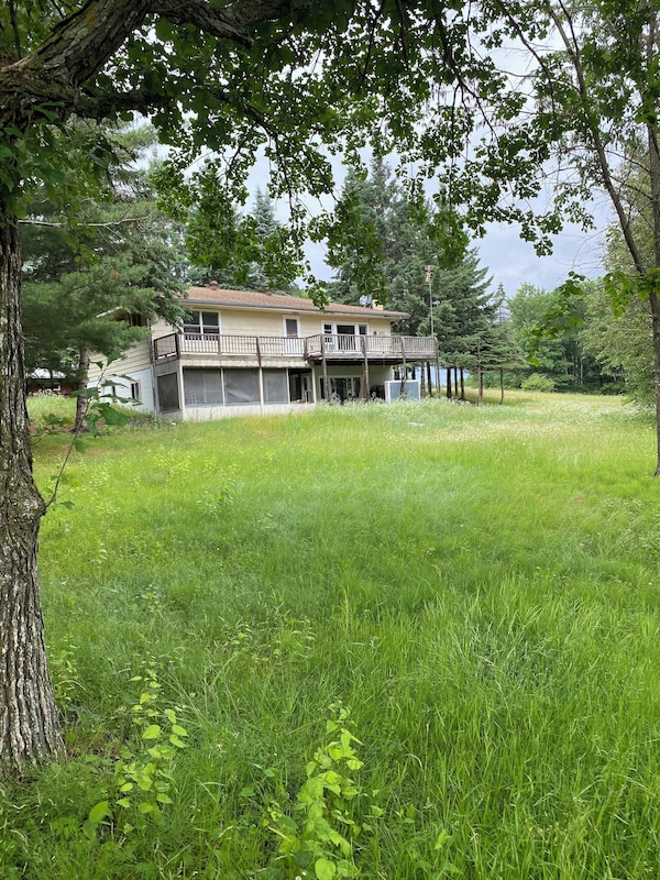 3-bedroom House In Welcoming Walker With Ac, Wifi, Dock, Kinda Private. - 워커