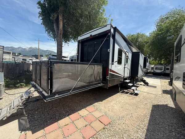 45' 5th Wheel Retreat - Sandy, UT
