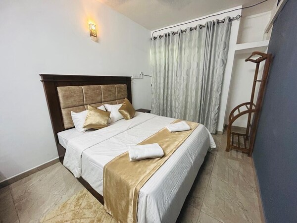Charming 3-bedroom House With Ac, Wifi In Vibrant Wellawatte Colombo 06 - Colombo