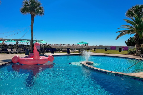Relaxing 5-bedroom Getaway- Close To Beach- Perfect For Families! No Amenity Cards - Fripp Island, SC