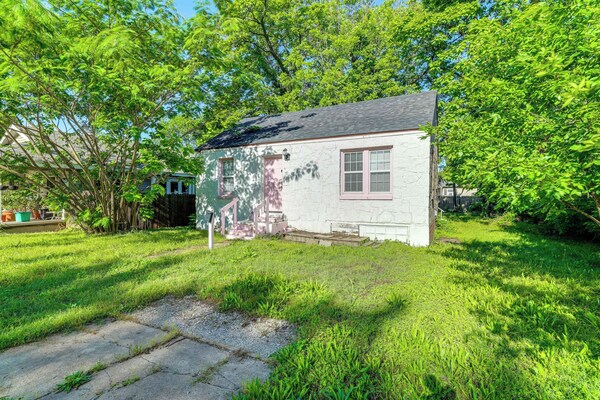 1 Mi To Town: Colorful & Cozy Home In Miami! - Twin Bridges State Park, Fairland