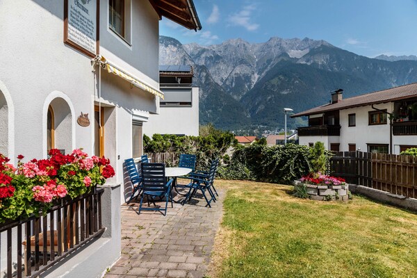 Appartement 'Große Wohnung Mit Garten' Avec Vue Sur Les Montagnes, Terrasse Privée Et Wi-fi - Innsbruck