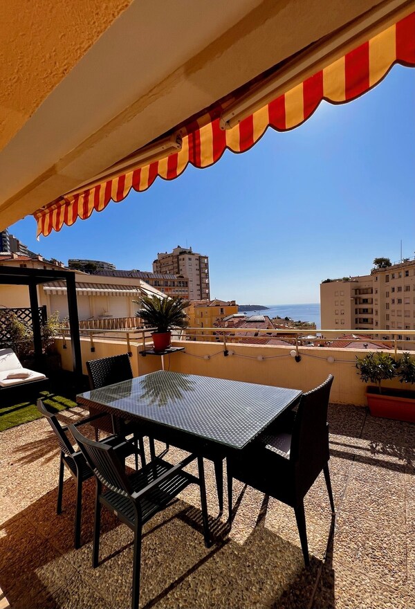 Stylish Rooftop 1 Minute From Monacolarge Terrace, Sun Loungers & Bbq\nsleeps 4 - Monte Carlo