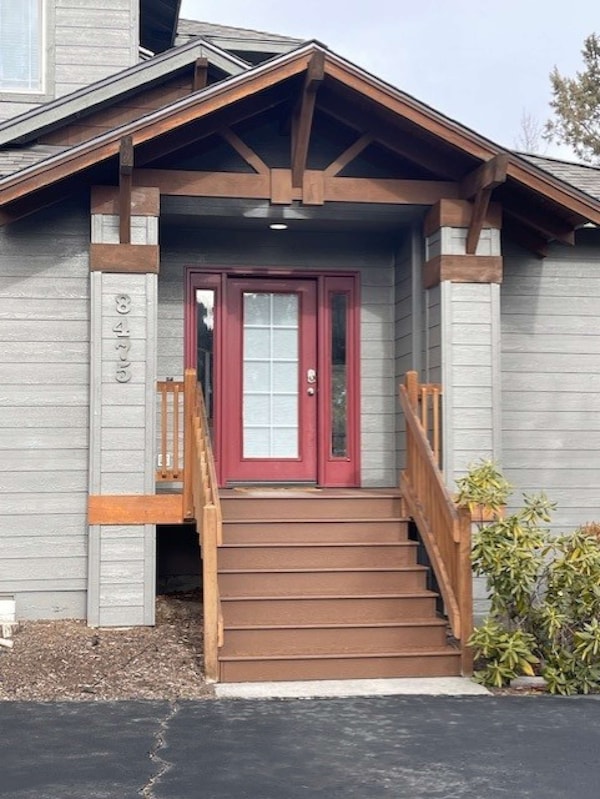 3br Townhome With Hot Tub | Golf. Free Parking - Redmond, OR