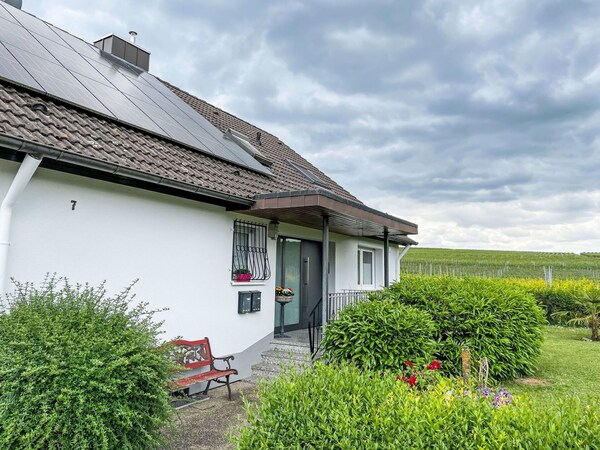 Gemütliche Wohnung Für 3 Gäste Mit Tv, Balkon Und Parkplatz - Sasbach am Kaiserstuhl