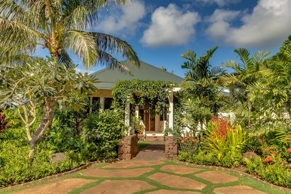 Spacious 3 Bed 3.5 Bath Cottage In Poipu - Kauai, HI
