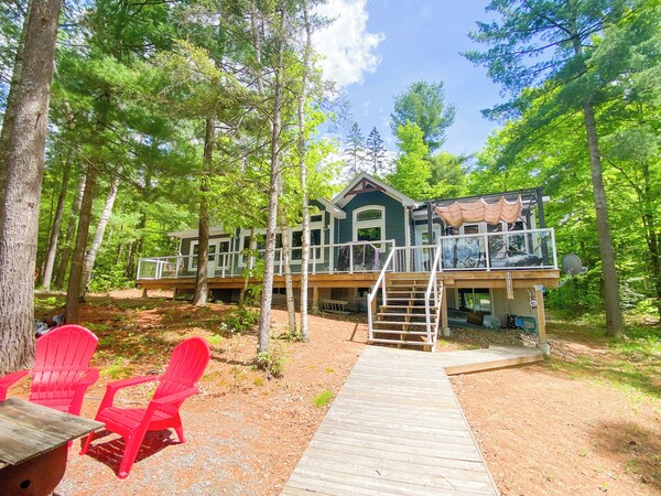 Newly Offered: Sandy Beach Kayaks Sups Canoes Firepit Beautiful Indoor Spaces - Ontario 60