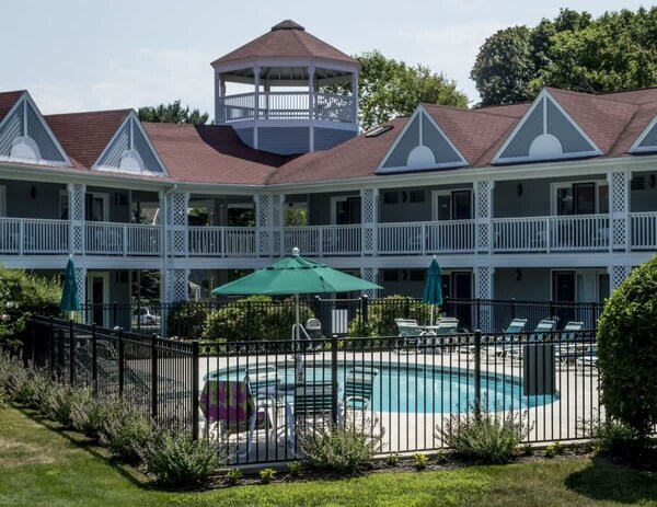 Ocean Towers Condo #114 - Ogunquit, ME