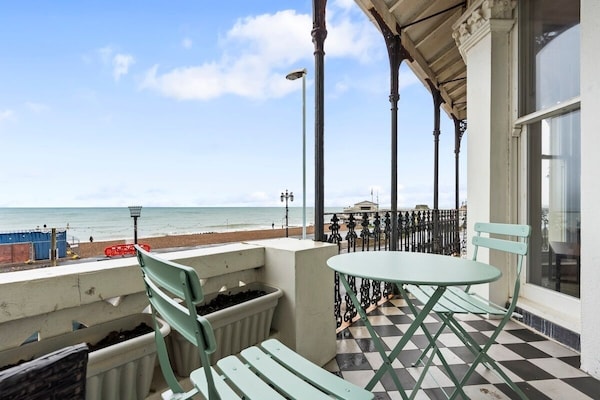 Cosy 2 Bed In Worthing - Sea Views - Balcony - ステイング