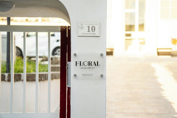 Floral Apartment - Pompei