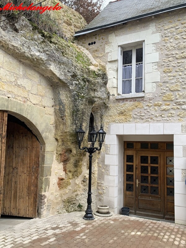Michelangelo At Our 'Clos Lussault' Near Amboise In The Loire Valley - Centro