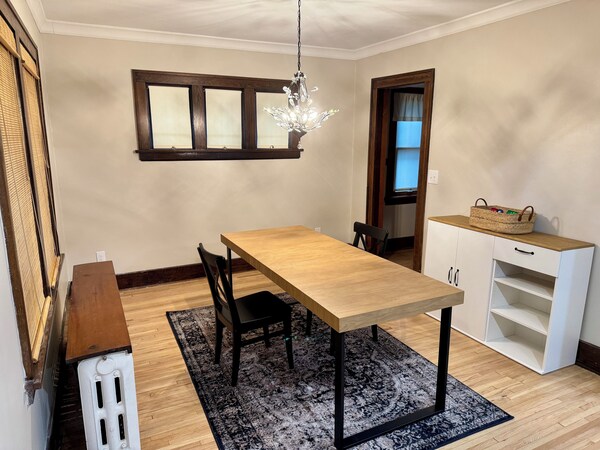 Stay At Joans Place! Charming, Updated 2-bedroom House In Mac Groveland - Bloomington, MN