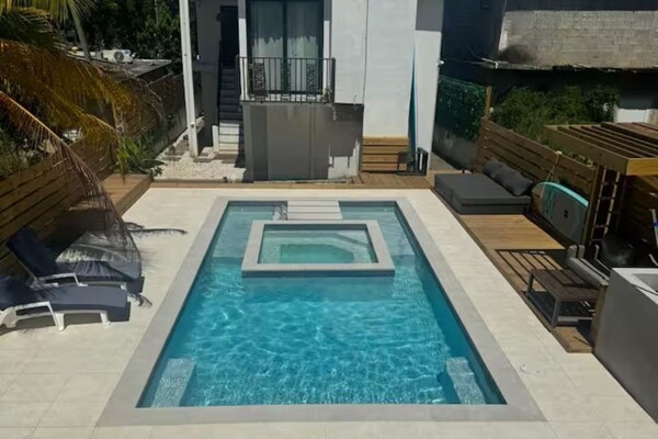 Seaside Retreat: 2br Getaway - Dorado