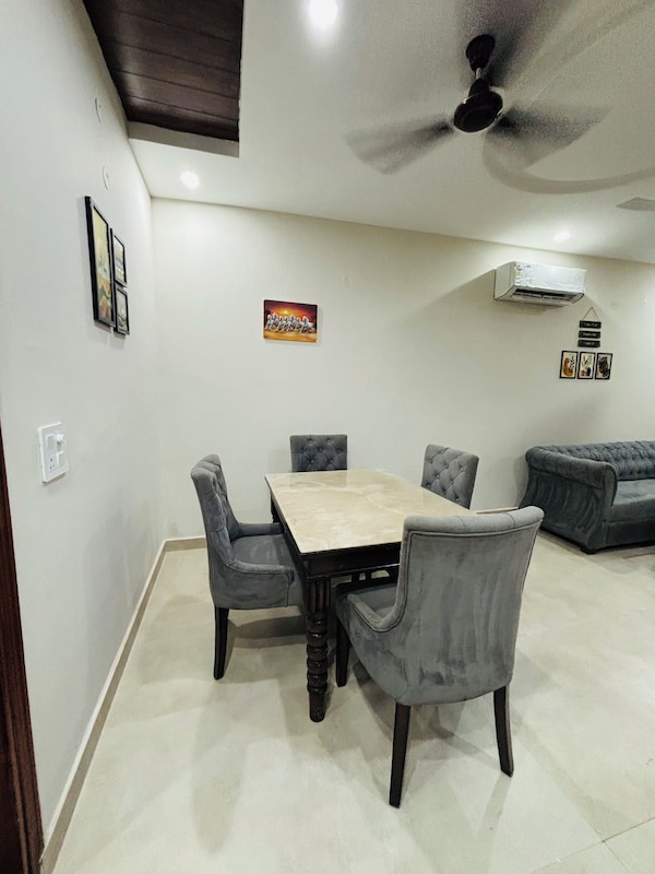 4bhk Luxury Villa In Kharar Mohali - Stay Royal Bnb - Sahibzada Ajit Singh Nagar