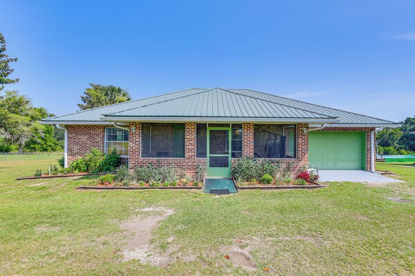 Bbq Ready: Hawthorne Home W/ Screened-in Patio - Lochloosa Lake, FL