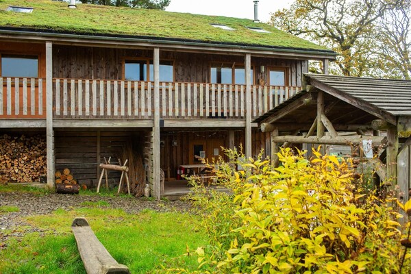 Owl's Roost Eco Lodge Apartment, Lampeter - Lampeter