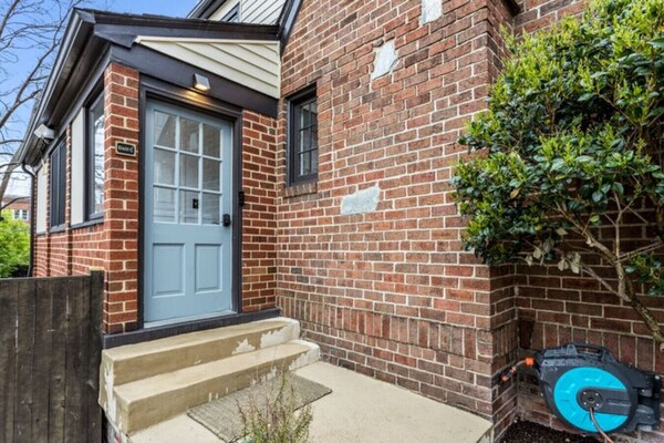 ⭐️2bdrm-5 Min Walk To Courthouse Metro/10min To Dc⭐️ - Bethesda, MD