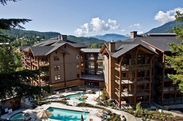 Modern Suite + King Beds | 5 Mins From Dt Whistler - 브리티시컬럼비아