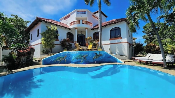 Spacious 7-bedroom Apartment With Ac, Wifi In Charming Sosúa - Sosúa