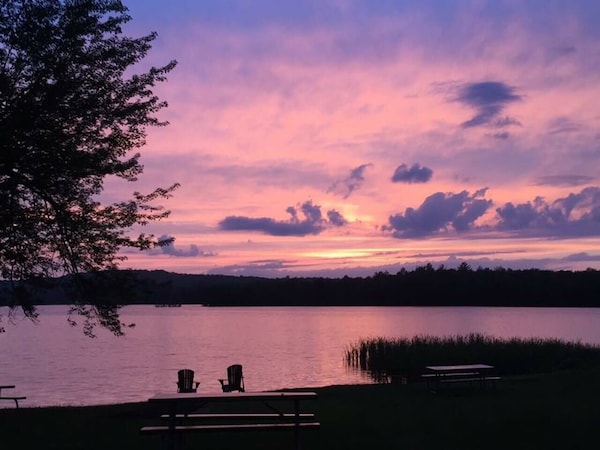 Rustic Cabin #4 On Private Lake! - Beach Lake, PA
