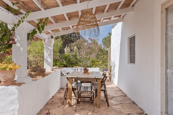 Country House 'Vicent' With Private Terrace And Garden - Formentera