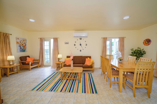 Charming 2-bedroom Apartment With Ac, Wifi In Fabulous Saint John's - Antigua und Barbuda