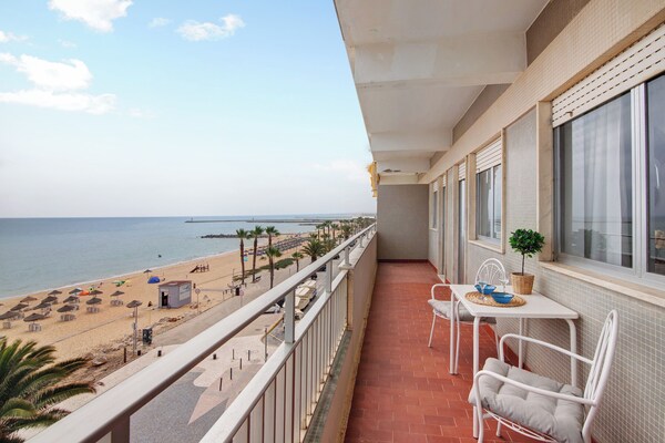Apartment 'Cozy Nest T2 - Quarteira' With Sea View, Balcony And Wi-fi - Vilamoura