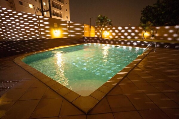 2-bedroom Apartment In Beautiful Accra With Pool, Fitness Room, Ac, Wifi - Accra