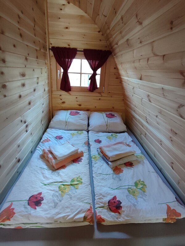 Minihotel Am See An Der Mecklenburger Seenplatte, Schlaffass - Mecklenburgische Seenplatte